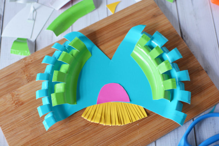 Make Today Awesome With These Paper Plate Party Masks!