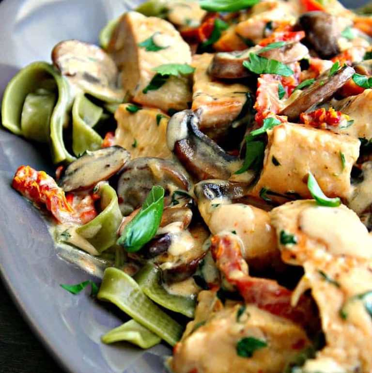 12 Delicious Date Night Dinners for A Stress Free Night In!