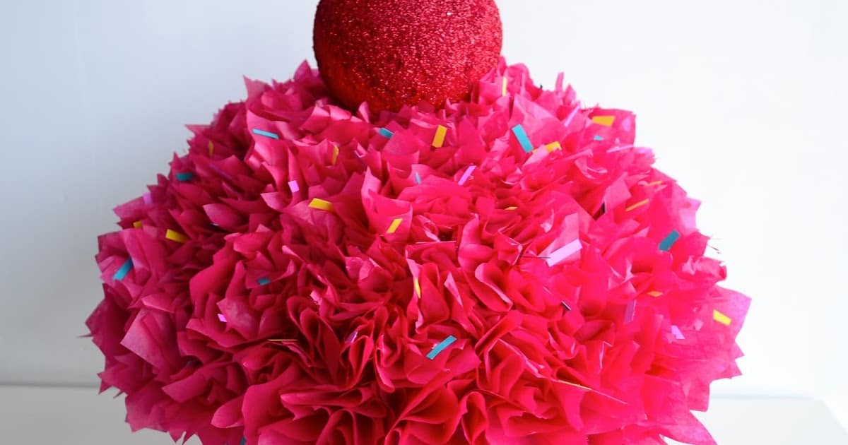 Valentine Box Ideas - 20+ Valentine's Day Boxes for School!