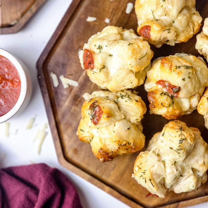 Garlic Butter Pepperoni Pizza Muffins - Ginger Casa